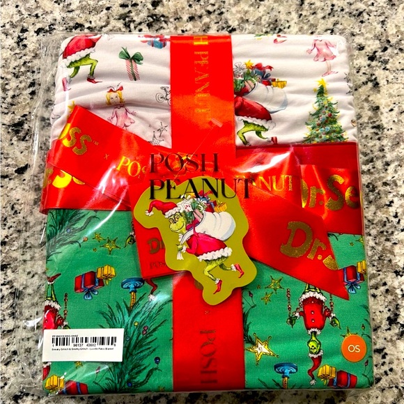 Posh Peanut | Other | New Posh Peanut Grinch Luxette | Poshmark